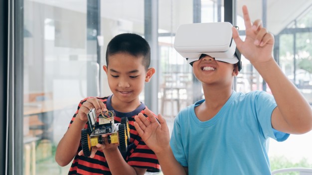 VR Mysticraft - How VR Video Editor Will Change Education – The Way We ...